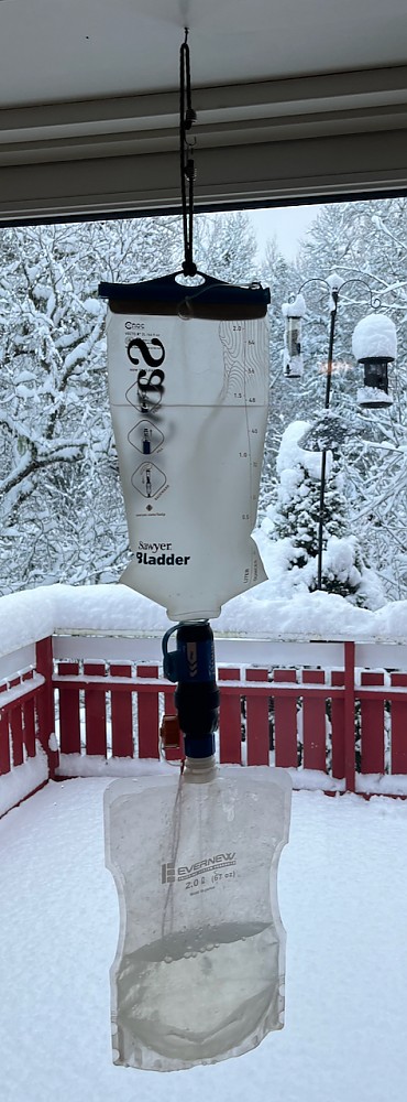Sawyer Squeeze Water Filter System with Cnoc Premium 2-liter Bladder ...