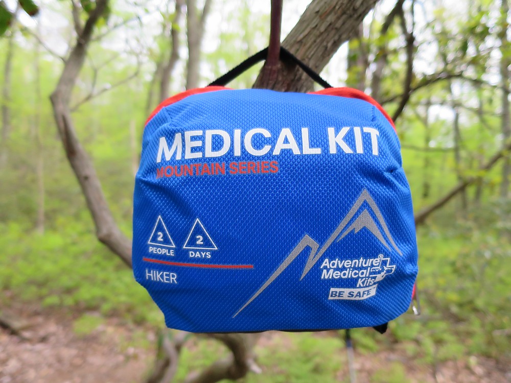Adventure Medical Kits Mountain Series Hiker Medical Kit Reviews ...